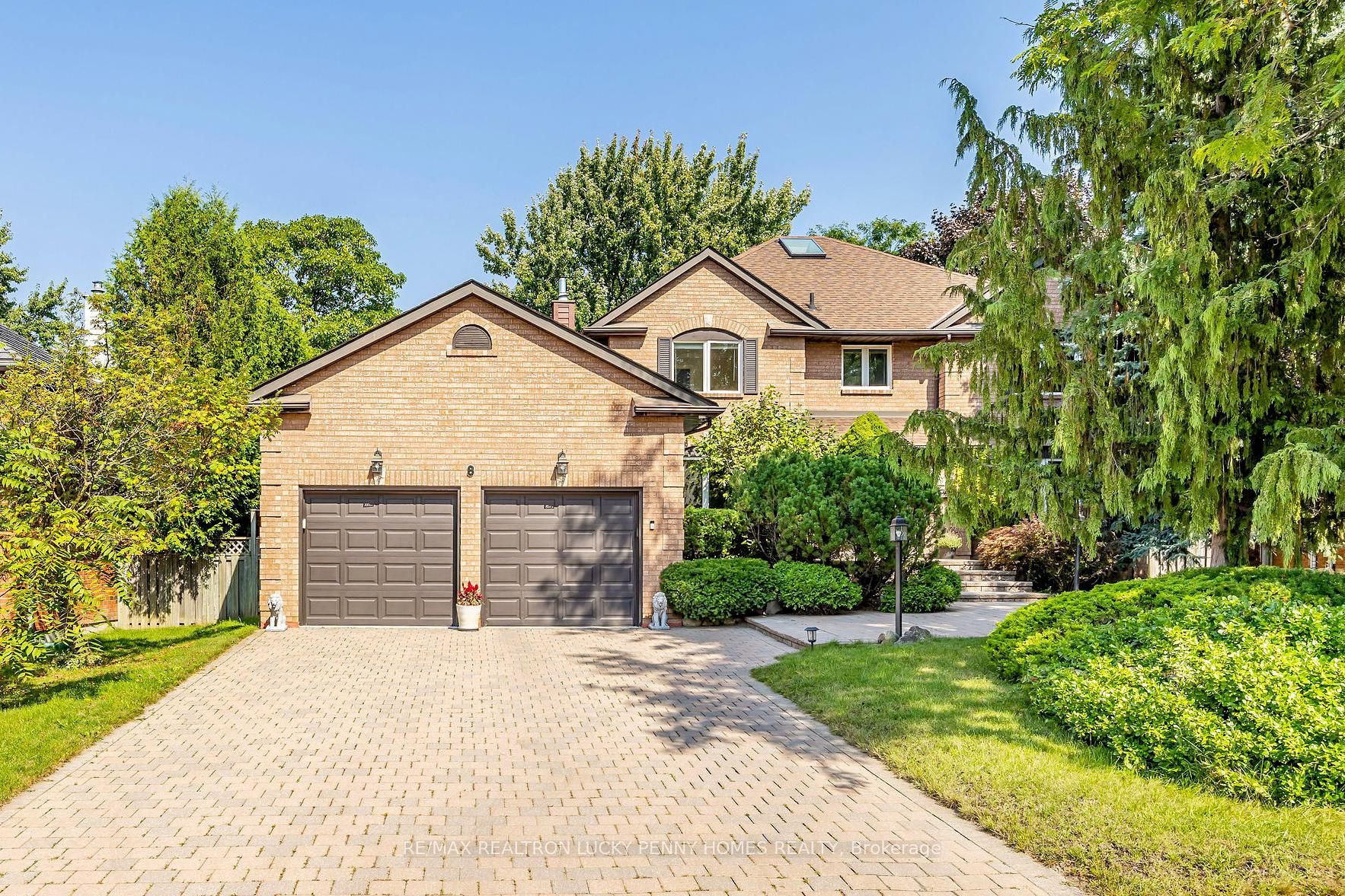 8 Calderbridge Cres, Markham, Ontario L3R9M8 For Sale | HouseSigma