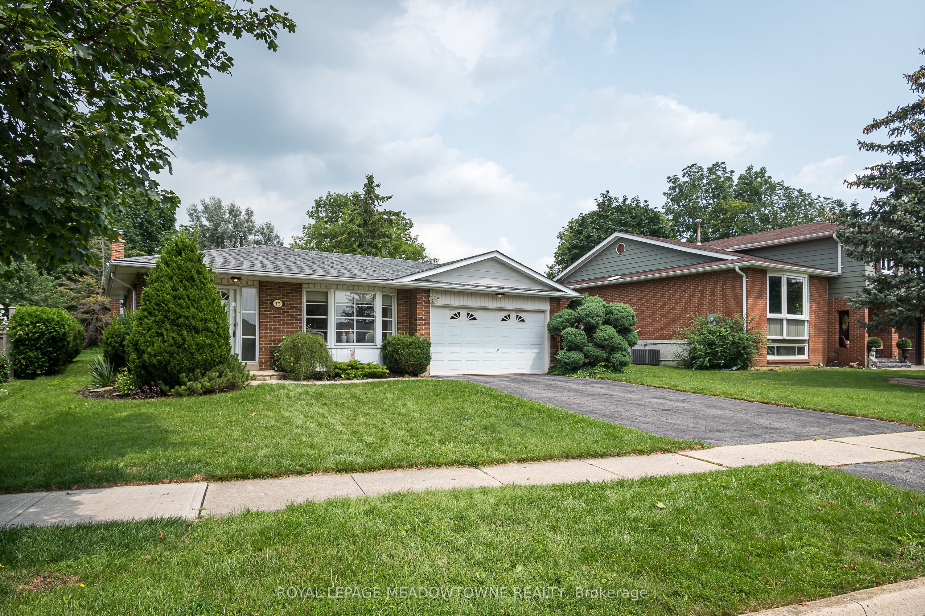 275 Ridge Dr, Milton, Ontario L9T1X2 Sold History | HouseSigma