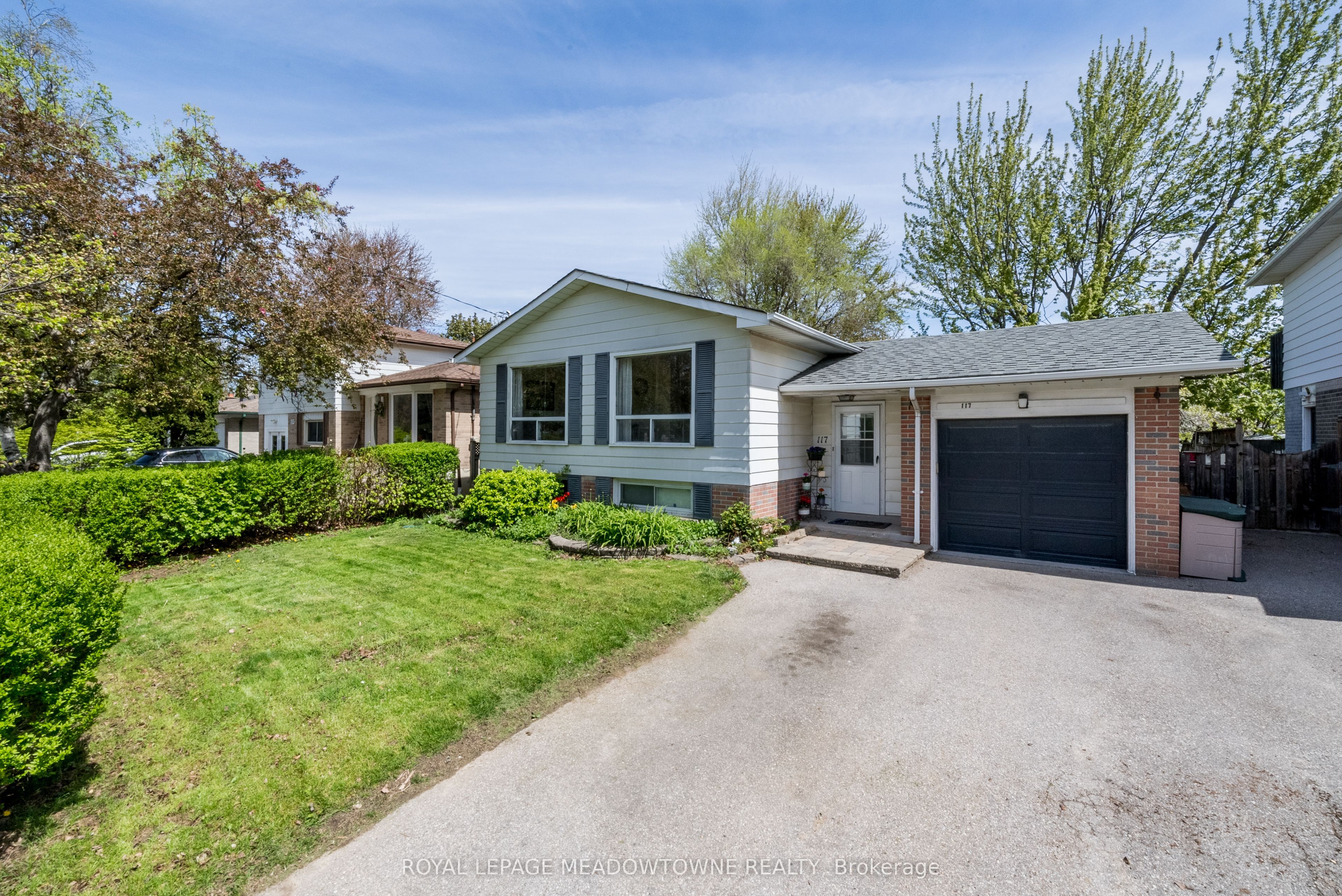 117 Mountainview Rd S, Halton Hills, Ontario L7G4K2 Sold History ...