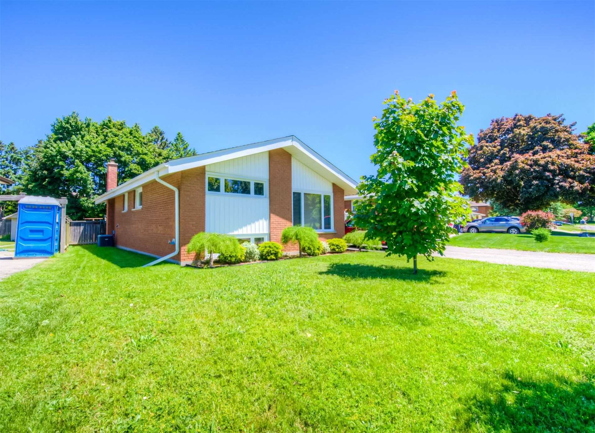 132 Montcalm Dr, Kitchener, Ontario N2B2R5 Sold History | HouseSigma